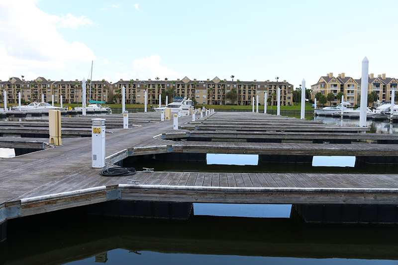 Brokers Pier | South Shore Harbour Marina